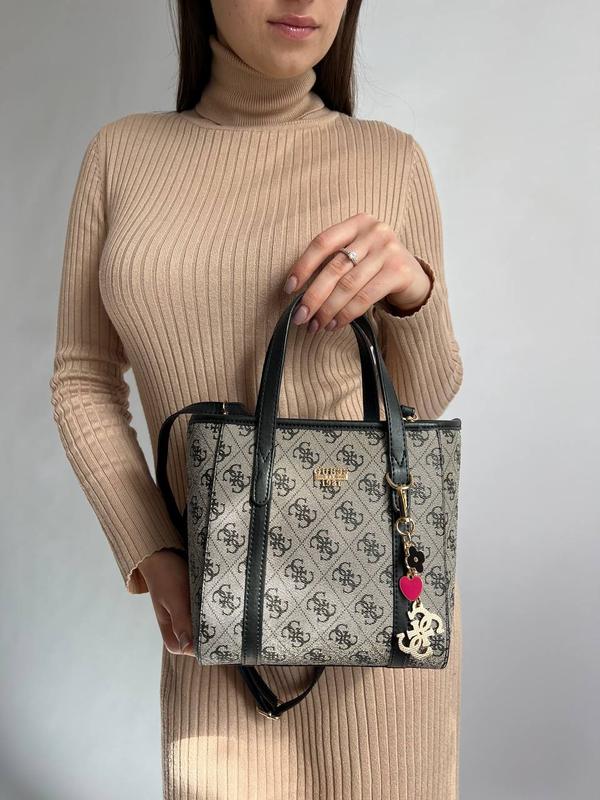 Сумка Guess — ціна 1650 грн у каталозі Сумки Купити аксесуари за доступною ціною на Шафі