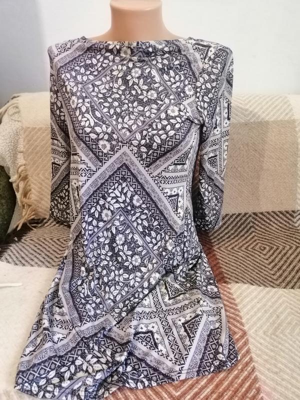 Туніка — ціна 95 грн у каталозі Туніки Купити жіночі речі за доступною ціною на Шафі Україна