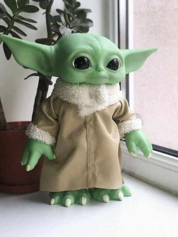 Игрушка малыш йода star wars фигурка в виде шеврона зажигающего — цена ...