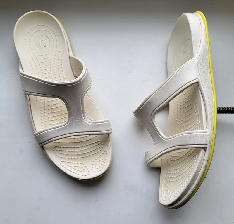 Оригінальні шльопки Crocs — ціна 750 грн у каталозі Шльопанці Купити жіночі речі за доступною