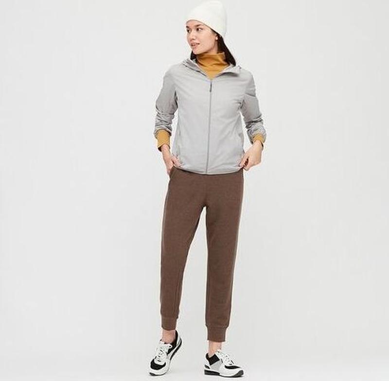 Штани Uniqlo 428335 — ціна 899 грн у каталозі Спортивні штани Купити жіночі речі за доступною