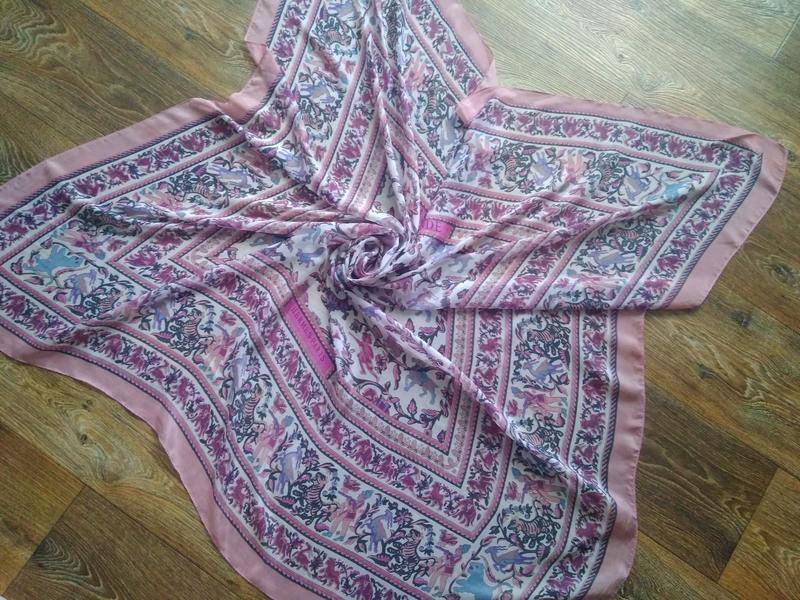 Велика гарна хустка — ціна 65 грн у каталозі Шарфи Купити аксесуари за доступною ціною на Шафі