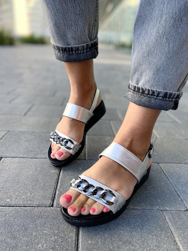 Босоножки женские Mengting 5501 4 серебро лето эко кожа 892 — цена 550 грн в каталоге