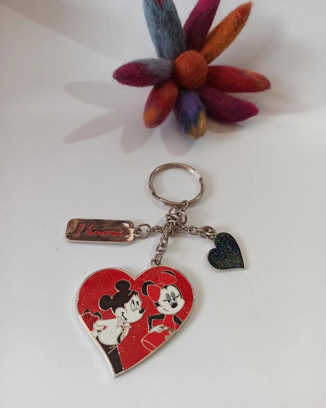 Брелок оригінал Disney — ціна 140 грн у каталозі Інші аксесуари Купити аксесуари за доступною