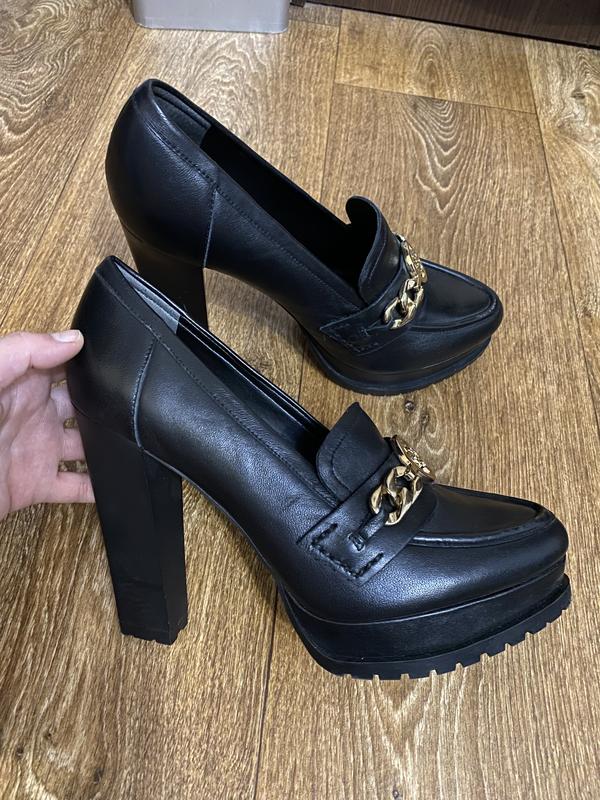 Туфли Guess 39 — ціна 2000 грн у каталозі Туфлі Купити жіночі речі за доступною ціною на Шафі