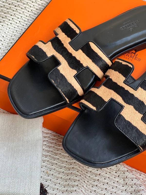 Шльопанці Hermes — ціна 4100 грн у каталозі Шльопанці Купити жіночі речі за доступною ціною на