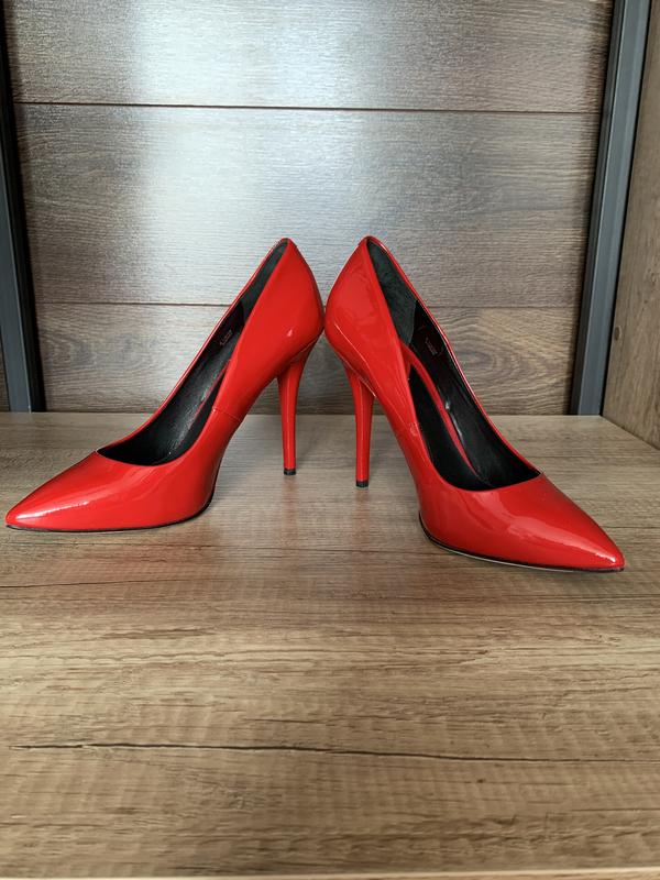 Туфлі Brian Atwood — ціна 4000 грн у каталозі Туфлі Купити жіночі речі за доступною ціною на