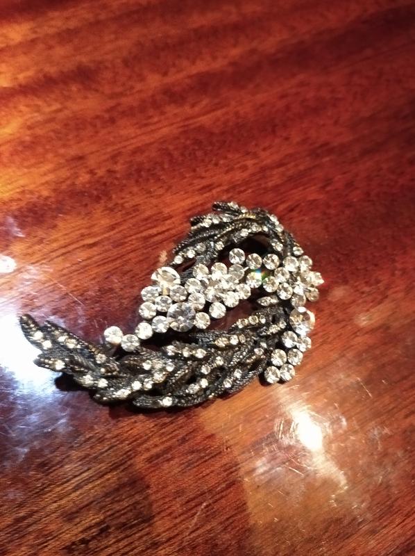 Брошка — ціна 150 грн у каталозі Брошки Купити аксесуари за доступною ціною на Шафі Україна