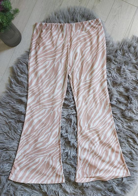 Штани кльош брюки клеш палаццо зебра — ціна 150 грн у каталозі Брюки Купити жіночі речі за