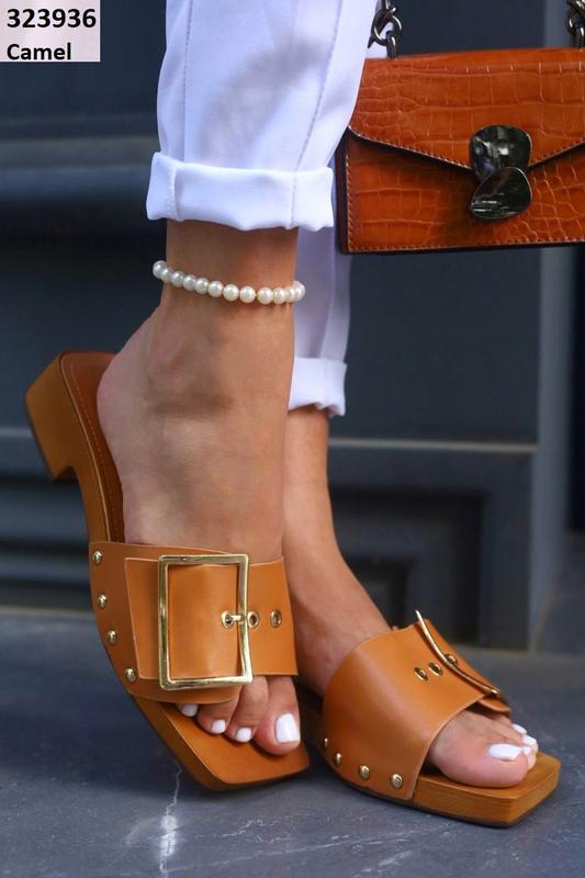 Шлепанцы с пряжкой — цена 250 грн в каталоге Шлепанцы Купить женские вещи по доступной цене на