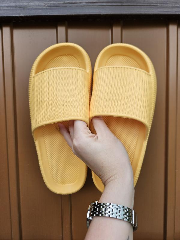 Гумові тапочки шльопанці — ціна 350 грн у каталозі Шльопанці Купити жіночі речі за доступною