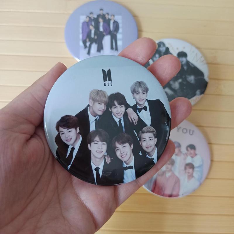 Значок металевий на шпилька 7 5 см Bts бтс — ціна 60 грн у каталозі Сувеніри Купити товари для