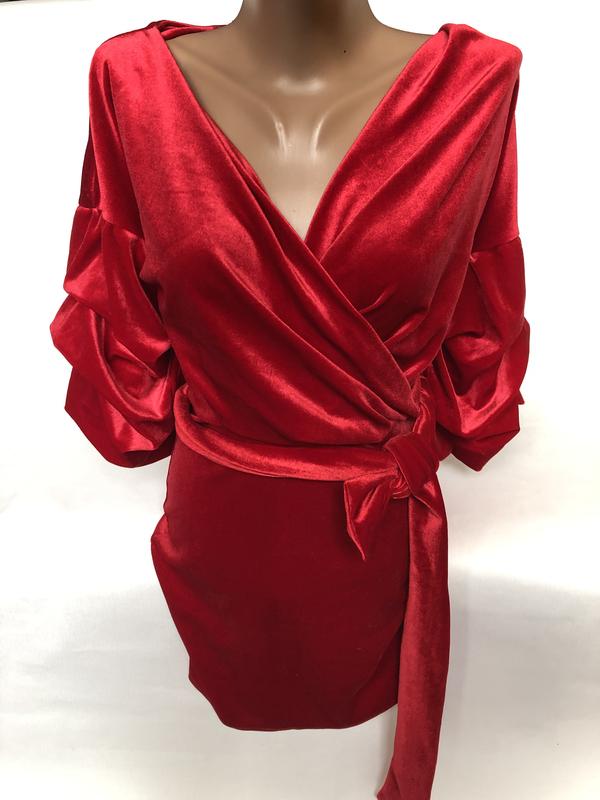 Шикарне червоне оксамитове плаття — ціна 450 грн у каталозі Короткі сукні Купити жіночі речі за