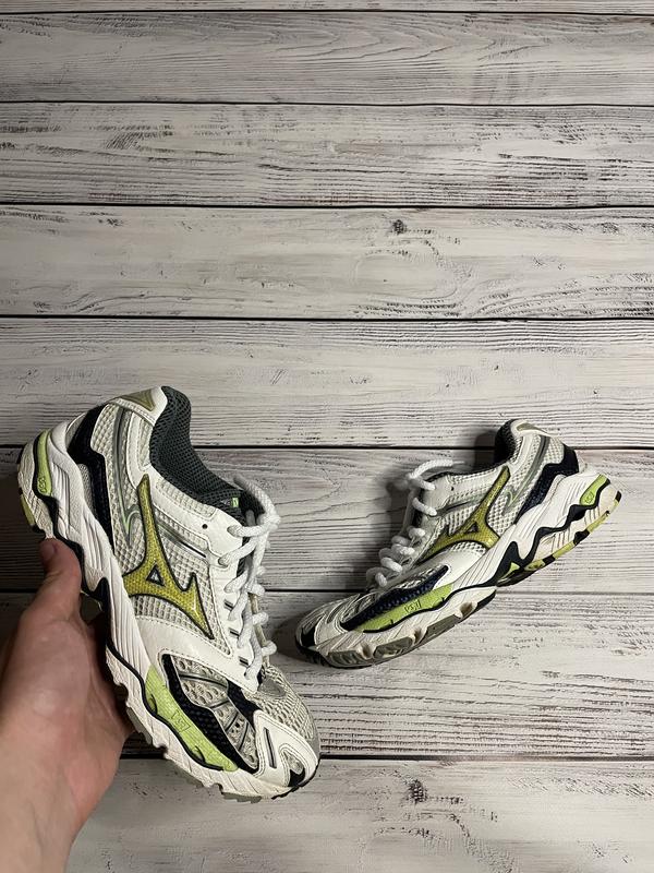 Кросівки mizuno wave nirvana — ціна 800 грн у каталозі Кросівки Купити ...