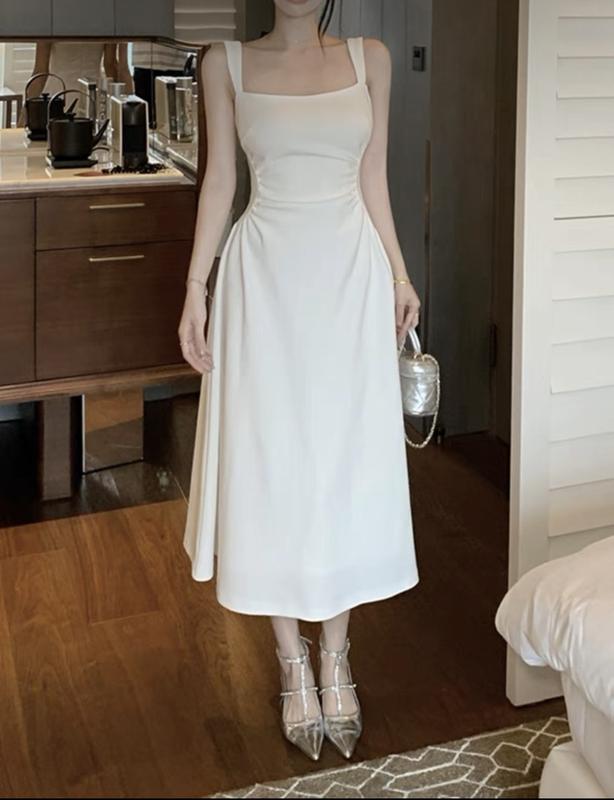 Сукня біла трендова — ціна 2725 грн у каталозі Довгі сукні Купити