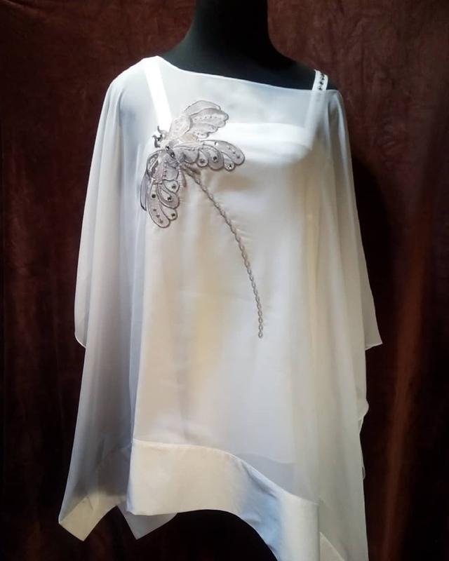 Блуза з вишивкою — ціна 1500 грн у каталозі Блузи Купити жіночі речі за доступною ціною на Шафі