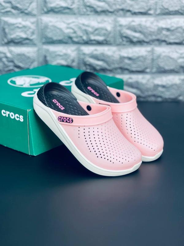 Crocs evergreen store