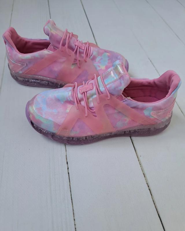 Кросівки для дівчинки — ціна 340 грн у каталозі Кросівки Купити дитячі речі за доступною ціною