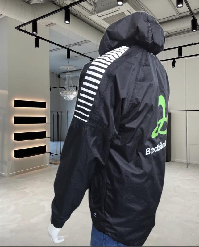 Крутая мужская ветровка — цена 719 грн в каталоге Ветровки Купить мужские вещи по доступной цене