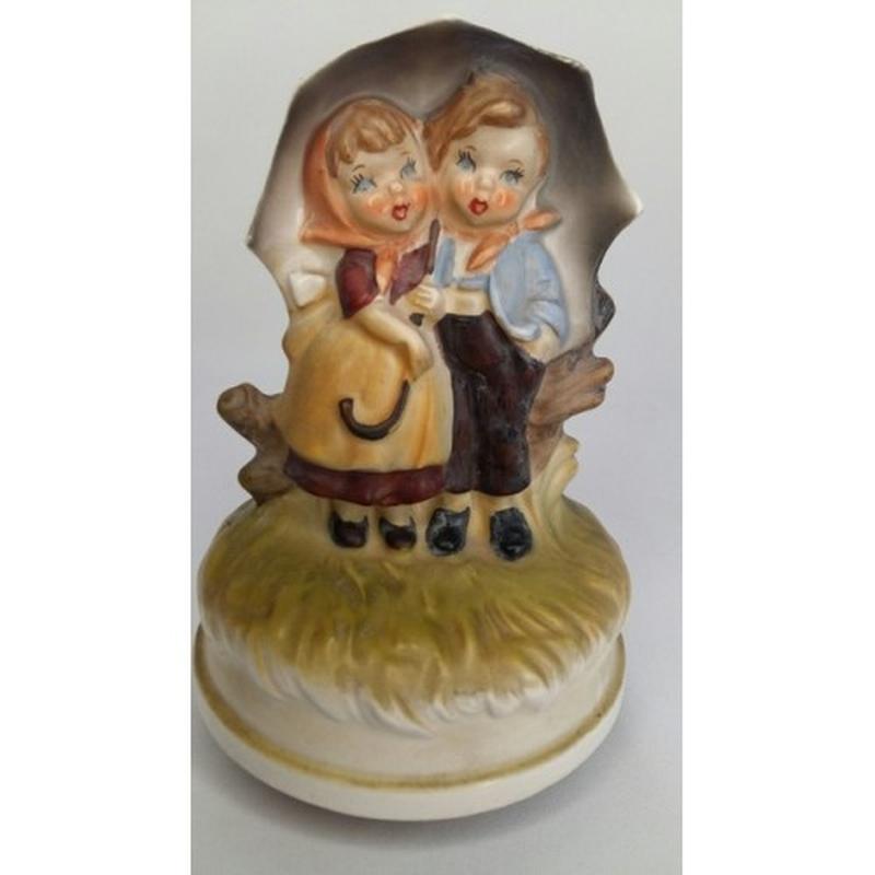 Статуетка порцеляна бісквіт музична Sankyo Japan — ціна 495 грн у каталозі Статуетки Купити