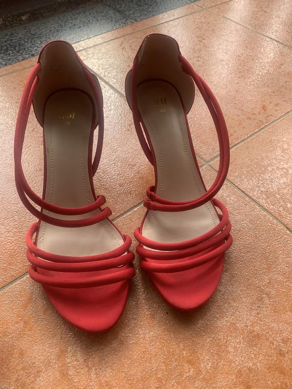 Сандалі — ціна 300 грн у каталозі Сандалі Купити жіночі речі за доступною ціною на Шафі