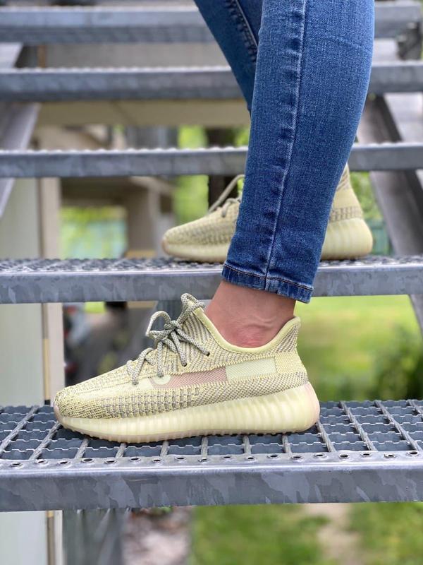 Жіночі кросівки adidas yeezy boost 350 v2 antila reflective — ціна 1900 ...