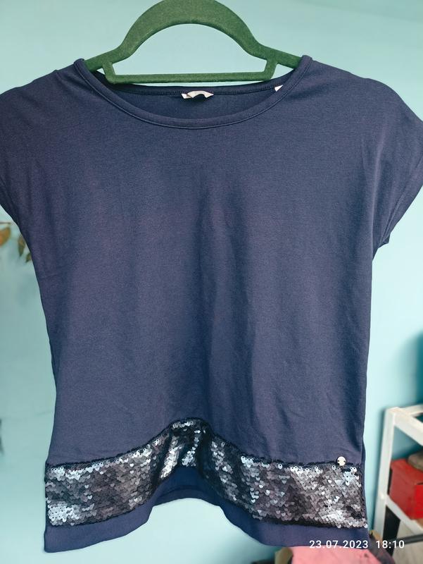 Кофта жіноча — ціна 70 грн у каталозі Футболки Купити жіночі речі за ...