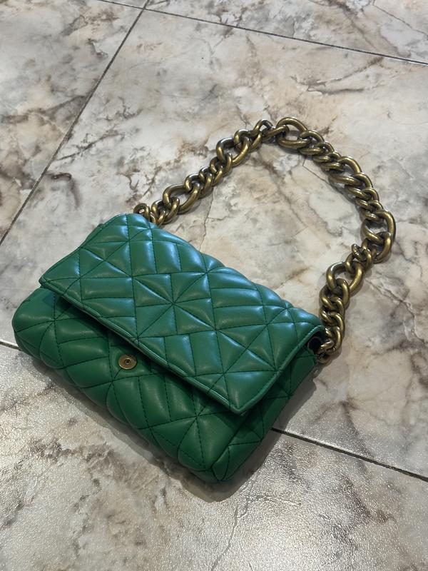 ZARA 900