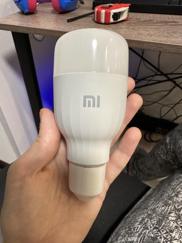 Светодиодная лампа Led Xiaomi Mi Smart Bulb Essential — цена 500 грн в каталоге Светильники