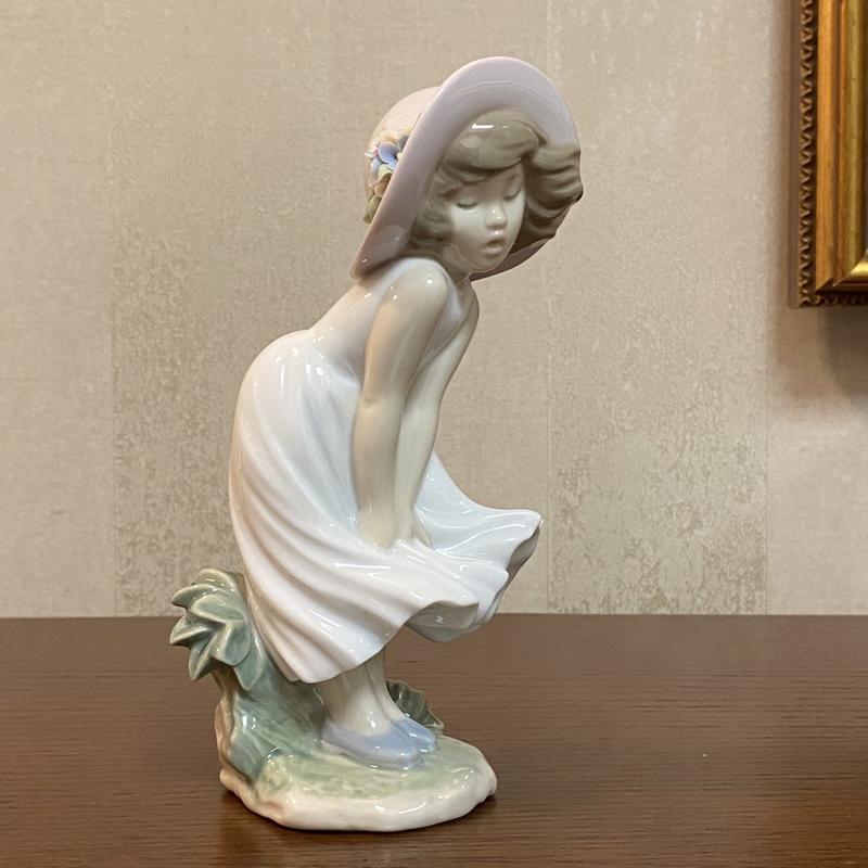 Порцелянова статуетка Lladro «очисна маленька мерилін — ціна 4500 грн у каталозі Статуетки