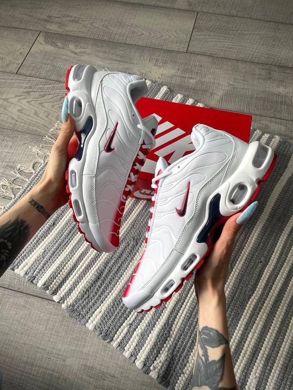 Кроссовки nike air max plus tn red white bloodshots — цена 2650 грн в ...