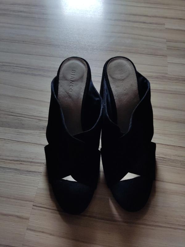 Шльопанці — ціна 400 грн у каталозі Шльопанці Купити жіночі речі за доступною ціною на Шафі