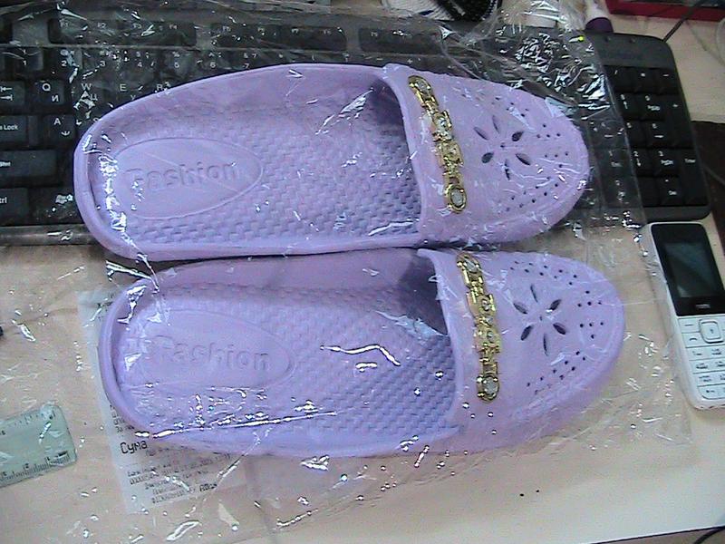 Літнє взуття пінки шлепанці 40 41 — ціна 273 грн у каталозі Шльопанці Купити жіночі речі за