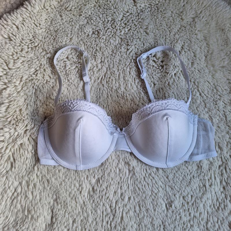 Бюстгальтер — ціна 100 грн у каталозі Бюстгальтери Купити жіночі речі за доступною ціною на Шафі