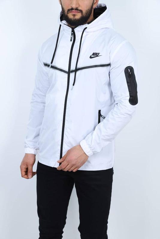 Мужская белая куртка ветровка nike tech fleece с капюшоном біла ...