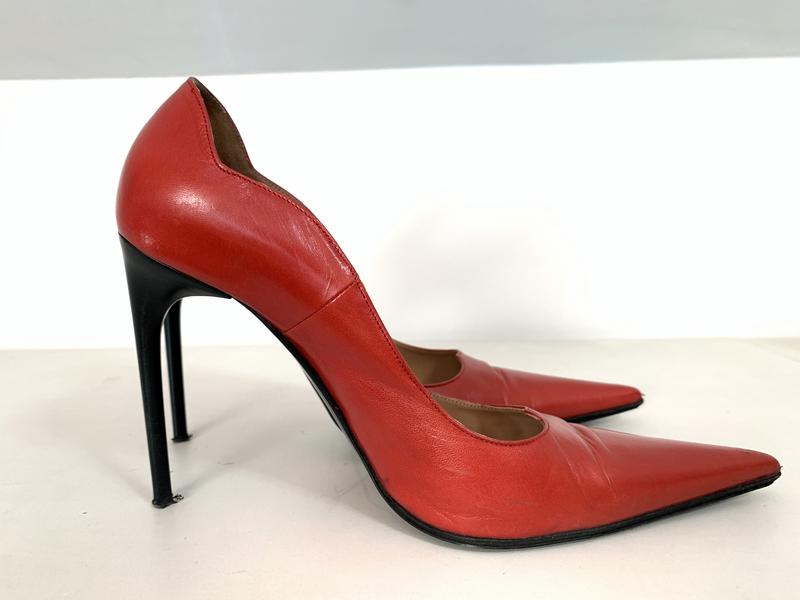 Туфли на каблуке — цена 4890 грн в каталоге Туфли Купить женские вещи по доступной цене на Шафе