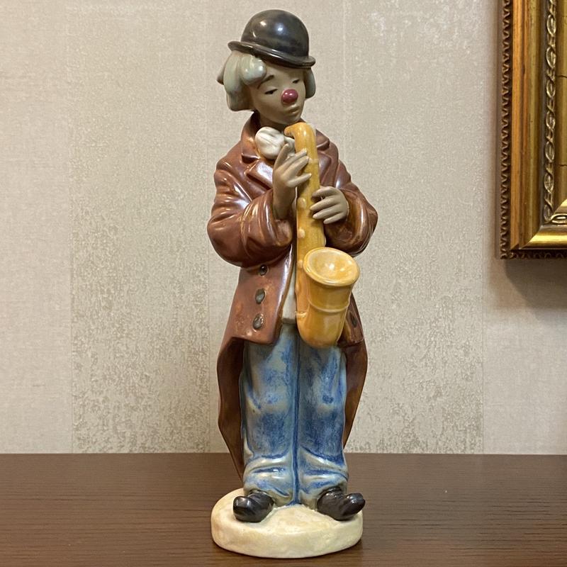 Фарфоровая статуэтка Lladro «цирковой клоун с саксофоном — цена 4800 грн в каталоге Статуэтки