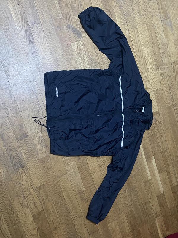 Ветровка umbro оригінал — цена 250 грн в каталоге Ветровки Купить ...