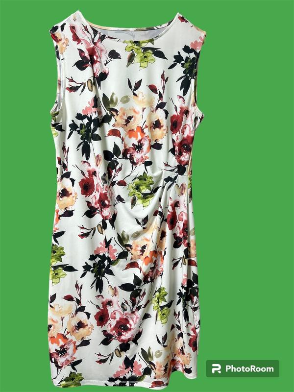 Сарафан — ціна 100 грн у каталозі Сарафани Купити жіночі речі за доступною ціною на Шафі