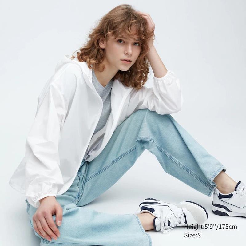 Куртка Uniqlo — цена 1300 грн в каталоге Куртки Купить женские вещи по доступной цене на Шафе