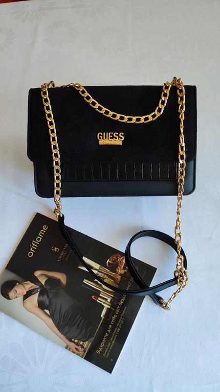 Стильна класична шкіряна сумка під Guess — ціна 1150 грн у каталозі Сумки Купити аксесуари за
