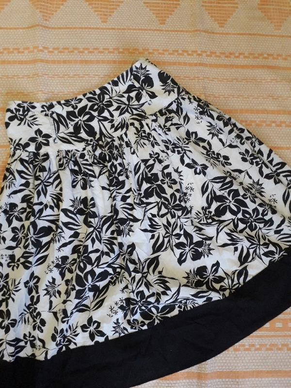 Спідниця трапеція — ціна 165 грн у каталозі Міді спідниці Купити жіночі речі за доступною ціною