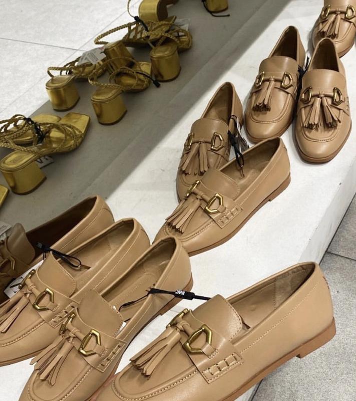 Лофери з китичками — ціна 1560 грн у каталозі Лофери Купити жіночі речі за доступною ціною на