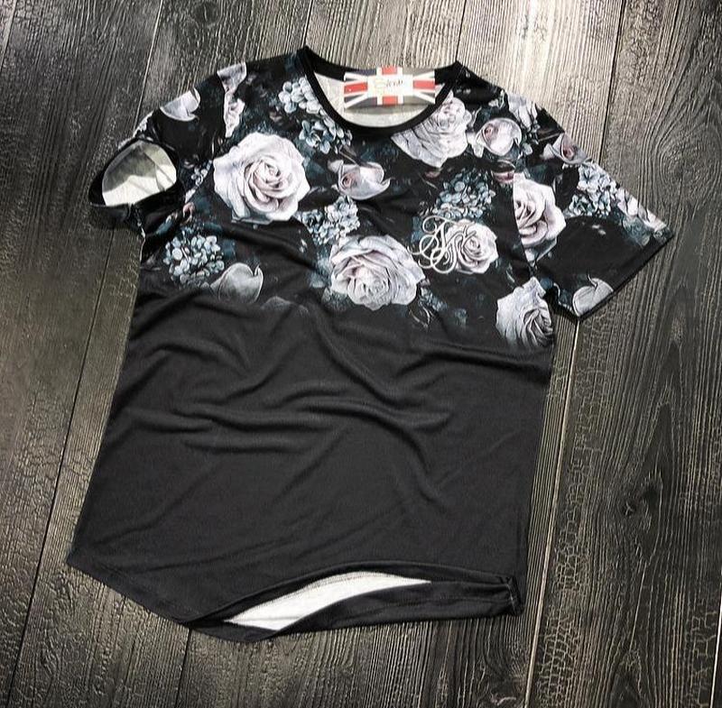 Футболка — ціна 550 грн у каталозі Футболки Купити чоловічі речі за доступною ціною на Шафі