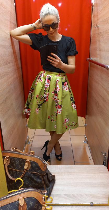 Пишна міді спідниця — ціна 500 грн у каталозі Міді спідниці Купити