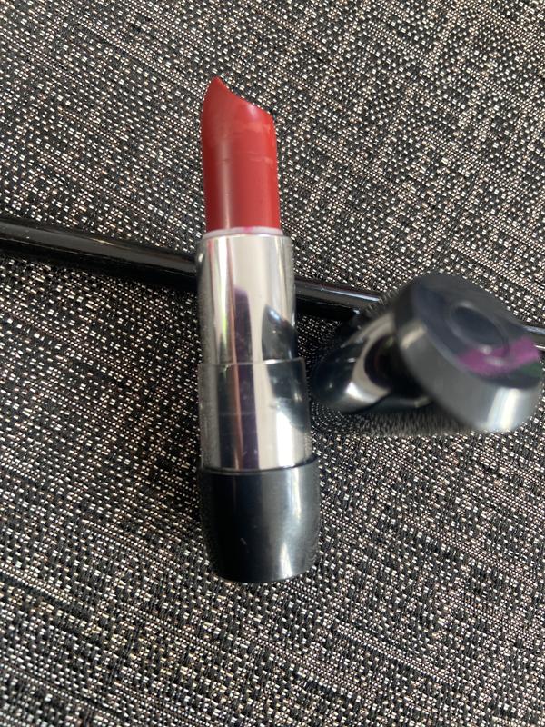 Помада орифлейм/oriflame red haute couture — цена 90 грн в каталоге ...