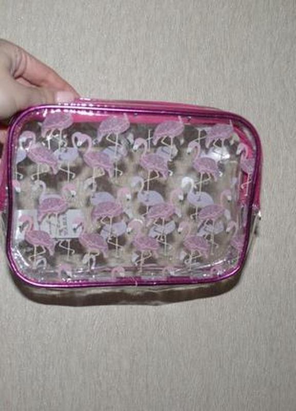 Косметичка у фламінго — ціна 85 грн у каталозі Органайзери Купити аксесуари за доступною ціною