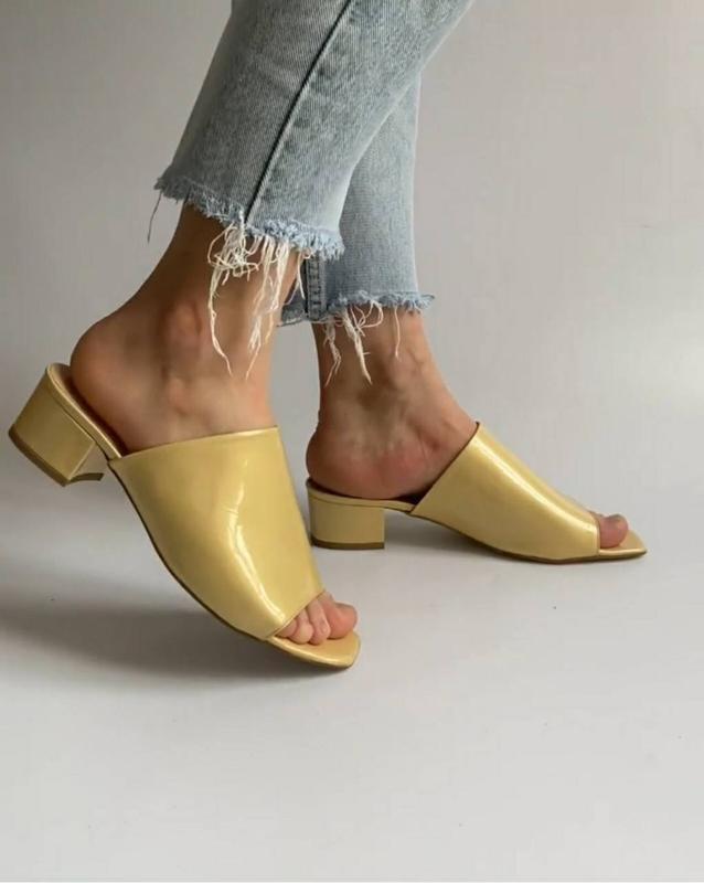 Кожаные шлепанцы 41р — ціна 1134 грн у каталозі Шльопанці Купити жіночі речі за доступною ціною