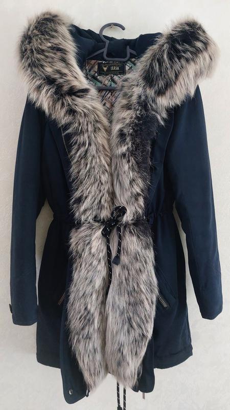 Парка з хутром чорнобурки — ціна 3000 грн у каталозі Парки Купити жіночі речі за доступною ціною