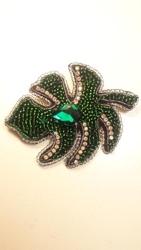 Брошка листочок монстери — ціна 150 грн у каталозі Брошки Купити